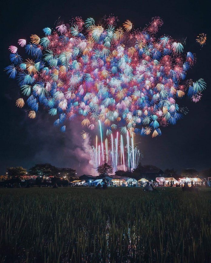 5 Persembahan Bunga Api 2020 Terbaik Dunia, Serius Cantik