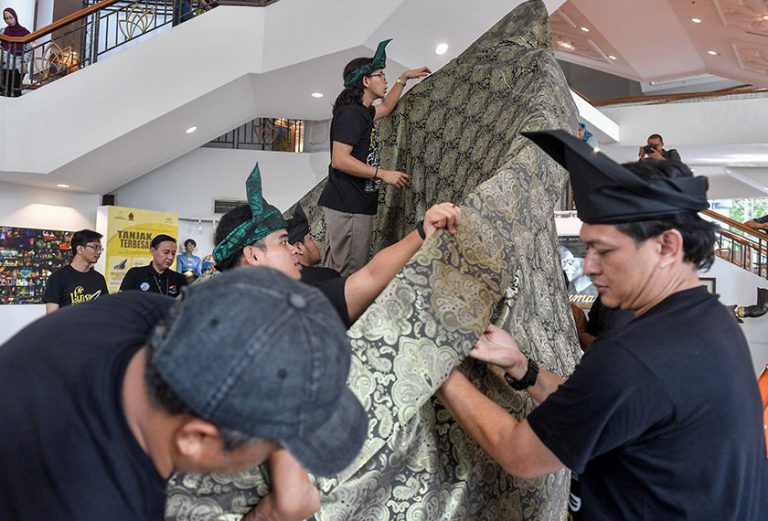 18 Filem Tan Sri P. Ramlee Paling Legend, Masih Segar Dalam Ingatan ...