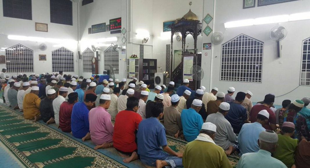 Bunga Tanjong Pecah Sembilan, Bunga Rasmi Negeri Selangor. Mekar ...